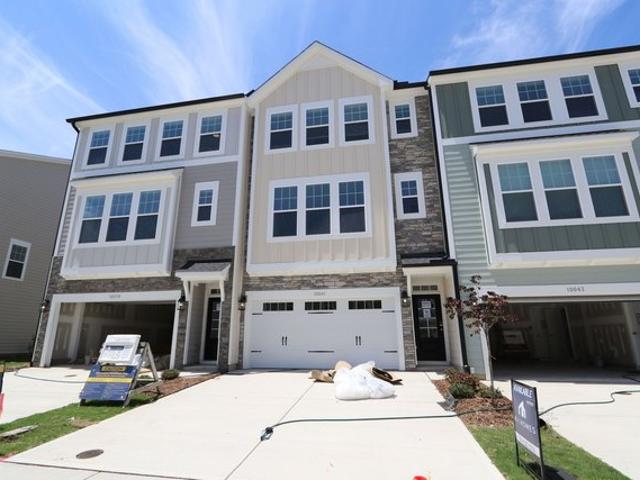 10041 Secluded Garden Dr, Apex, NC 27523