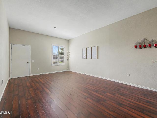 10042 w hawthorn drive