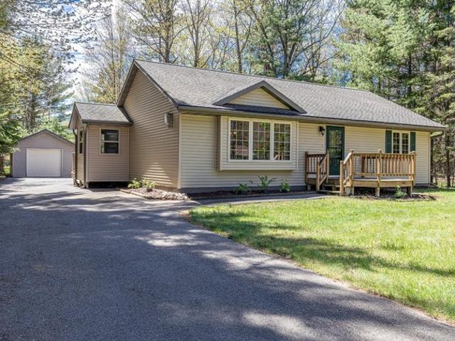 10047 Timber Lane Dr, Minocqua, WI 54548
