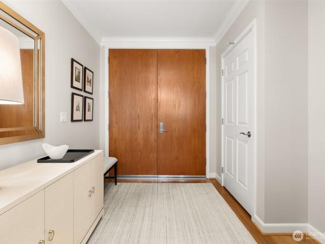 10047 Main St, Unit 410, Bellevue, WA 98004 | MLS #2485