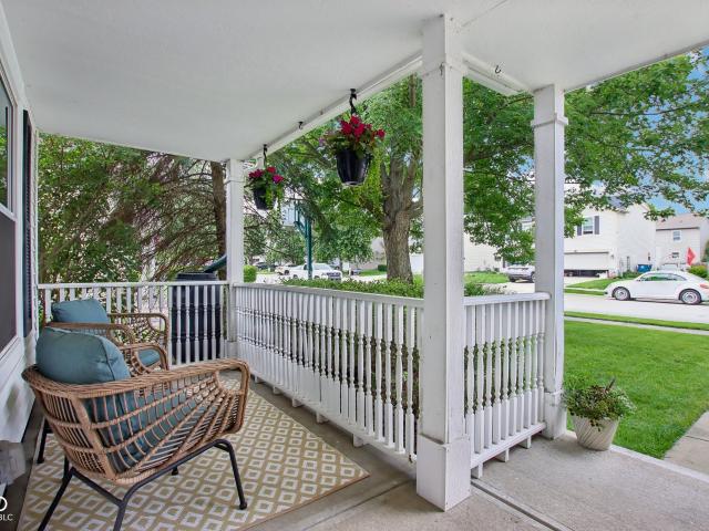 10047 Sapphire Berry Lane