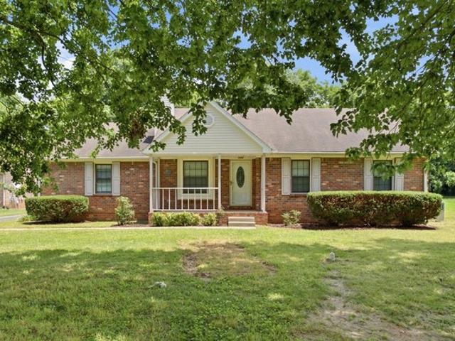 10044 Roanoke Dr, Murfreesboro, TN 37129