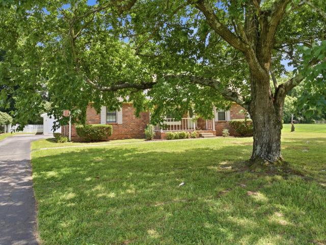 10044 Roanoke Dr