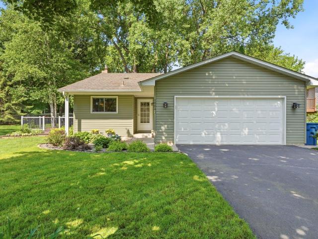 10045 Hemlock Lane N