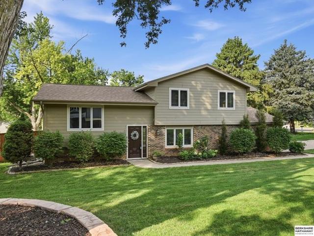 10045 Ohio St, Omaha, NE 68134