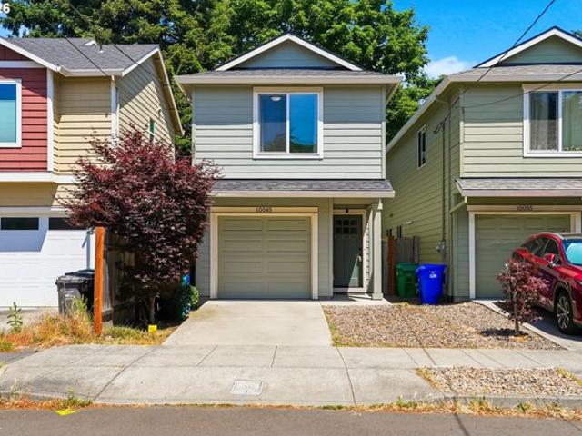 10045 SE Clinton St, Portland, OR 97266