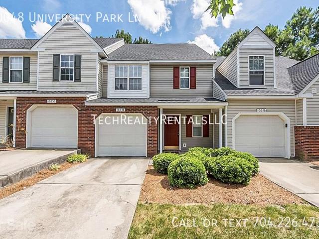 10048 University Park Ln, 2 beds, 2 full and 1 half baths