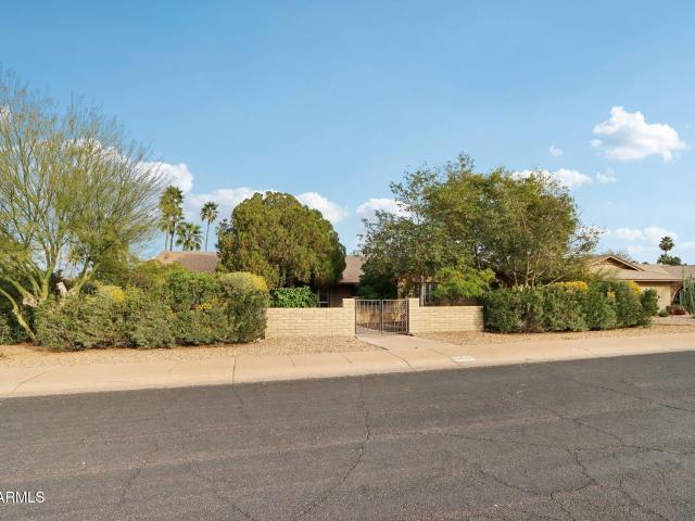 10049 N 25TH Place