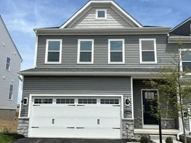 1004 Madisyn Ln, Valencia, PA 16059