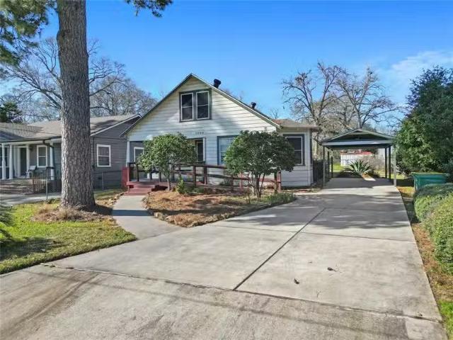 1004 Mccall Ave, Conroe, TX 77301