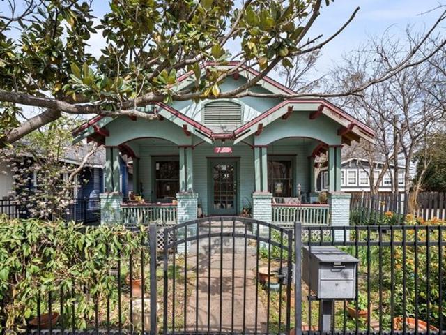 1004 Missouri St, Houston, TX 77006