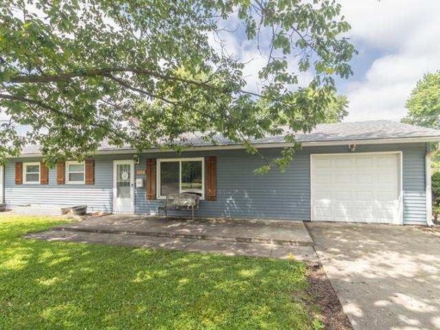 1004 Oak Blvd, Greenfield, IN 46140