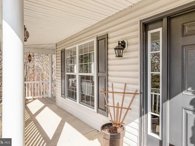 1004 Oakwood Court
