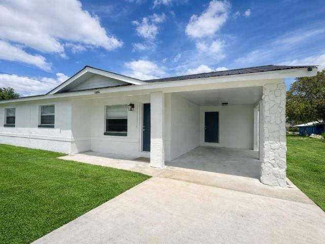 1004 Booker Ave, Sebring, FL 33870 | MLS #GC539413