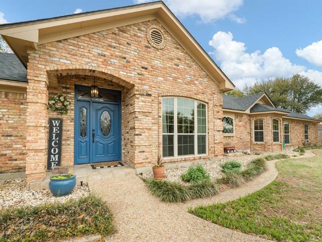 1004 Canyon Ct, Cleburne, TX 76033 | MLS #21216