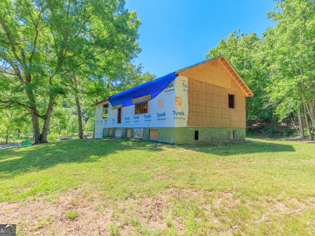 1004 Crow Gap