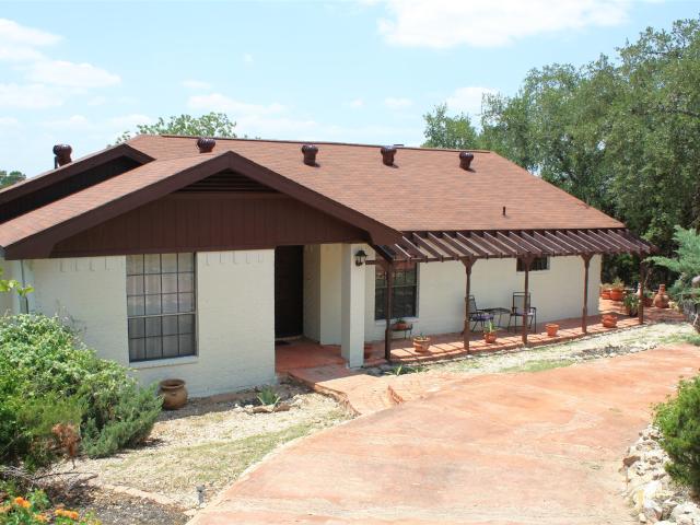 1004 Daviot Dr, Briarcliff, TX 78669 | MLS #9798 | Compass