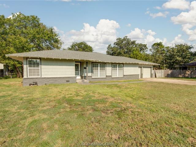 1004 Edgewood Drive