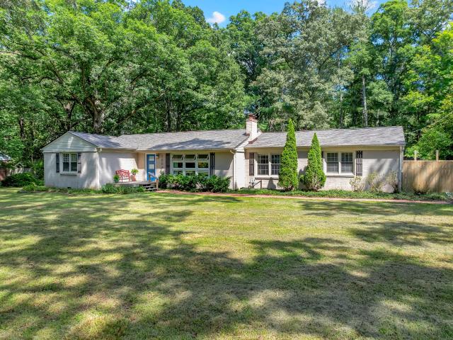 1004 Forrest Dr
