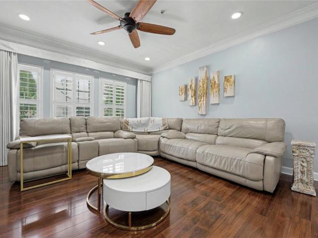 1004 Glen Ivy
