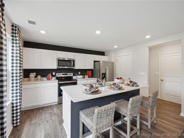 1004 Hunter Court
