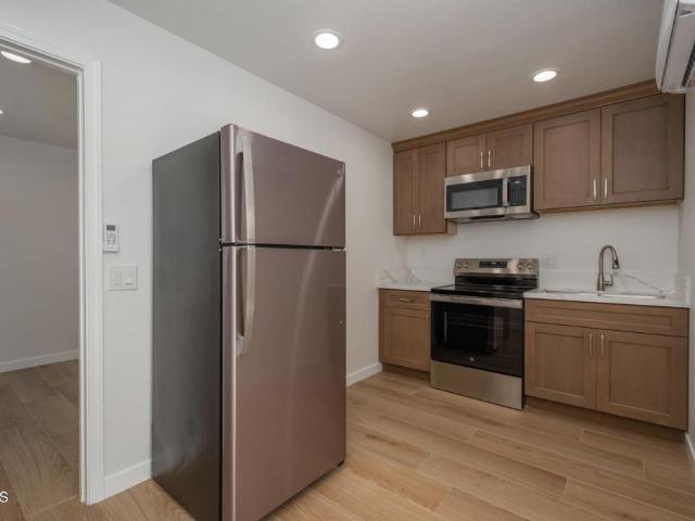 1004 Jurymast Drive 2