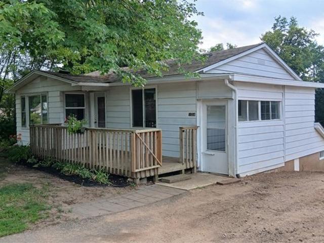 1004 Jefferson Ave, Chippewa Falls, WI 54729