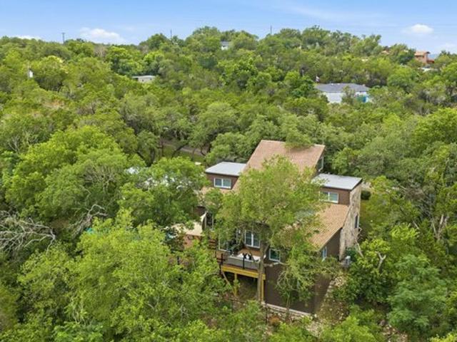 1004 Jousting Pl, Austin, TX 78746
