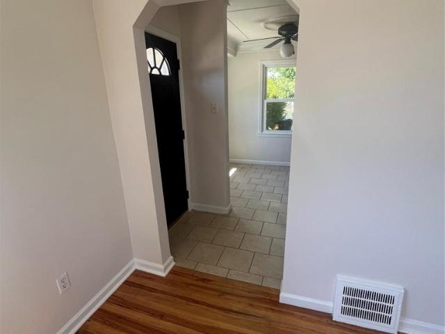 1004 Leblanc Street
