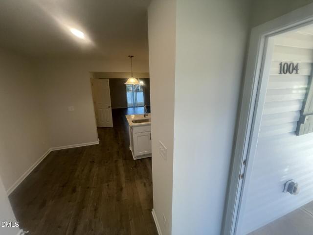 1004 Peony Lane
