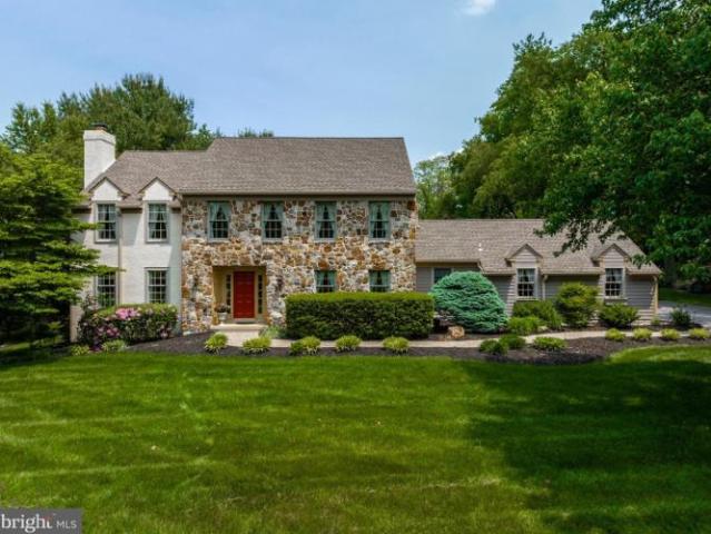 1004 Radley Dr, West Chester, PA 19382
