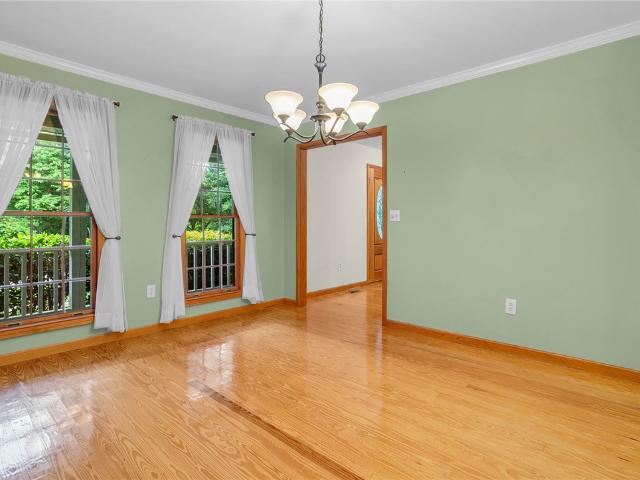 1004 Ridgeview Drive