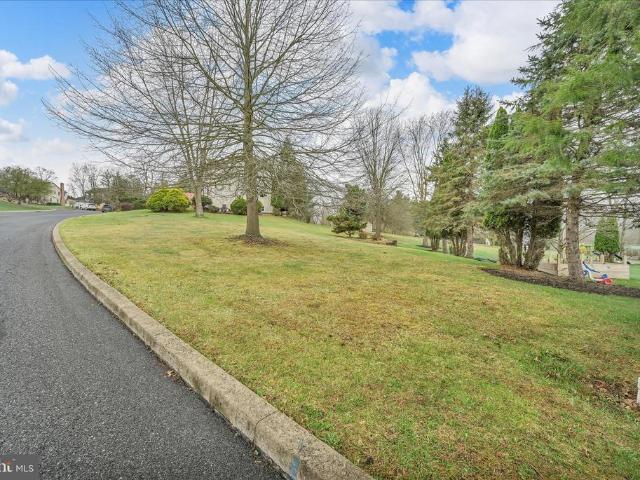 1004 Ridgeview Drive