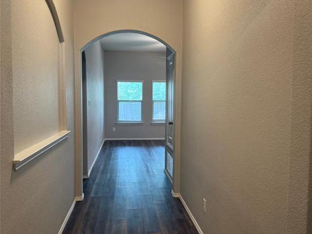 1004 Rising Moon Dr, Fort Worth, TX 76052 | MLS #21258 | Compass