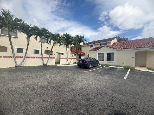 1004 San Remo Cir, Homestead, FL 33035
