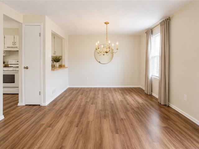 1004 Timberglen Dr