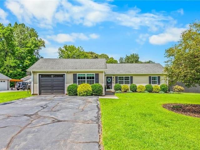 1004 Timberpeg Ct, Lewisville, NC 27023