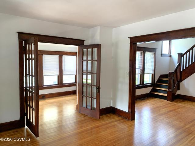 1004 w market street