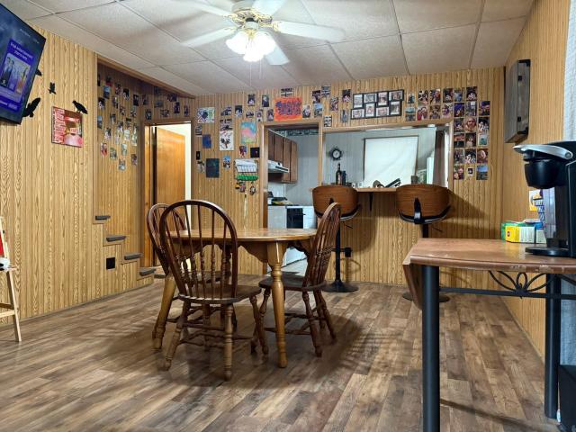 1004 Wallace