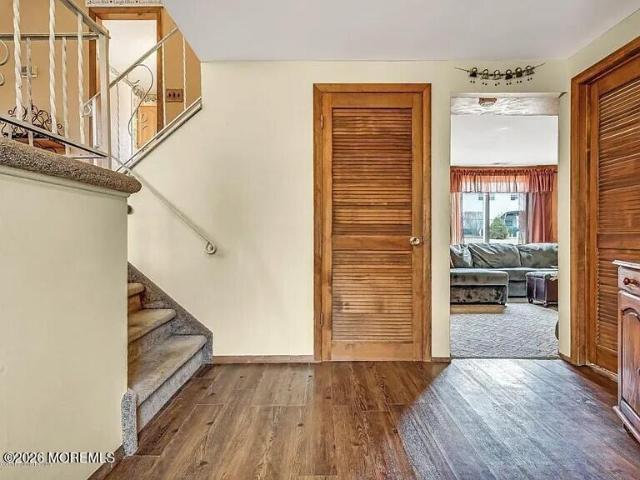 1004 Woodlane Road
