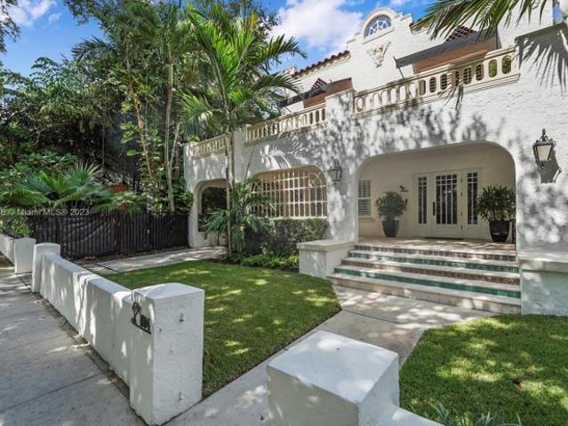 1004 16th Ave SW, Miami, FL 33135