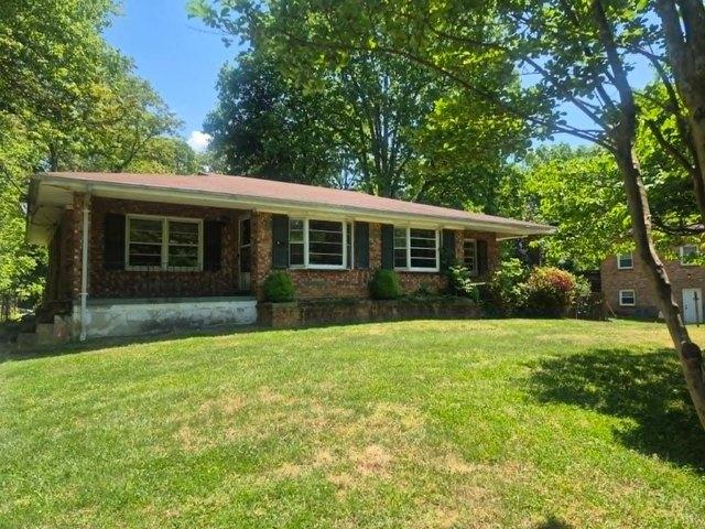 1004 1 Lakeview Dr, Lynchburg, VA 24502