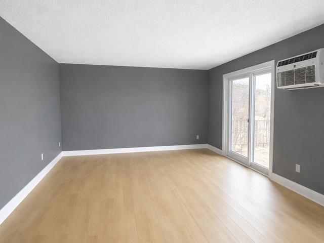 1004 7th St SE 3 Bedroom Apartment for Rent at 1004 7th St Se, Minneapolis, MN 55414 Dinkytown