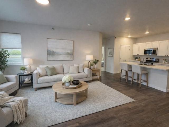 1004 9th St W Unit 311, Grafton, ND 58237