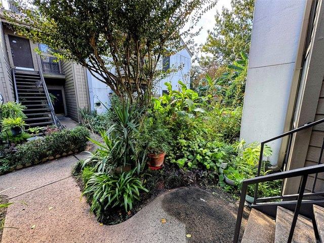 10053 Westpark Dr Apt 298, Houston, TX 77042