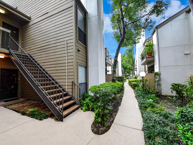 10051 Westpark Drive 272