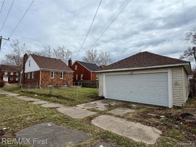 10055 Ward Street