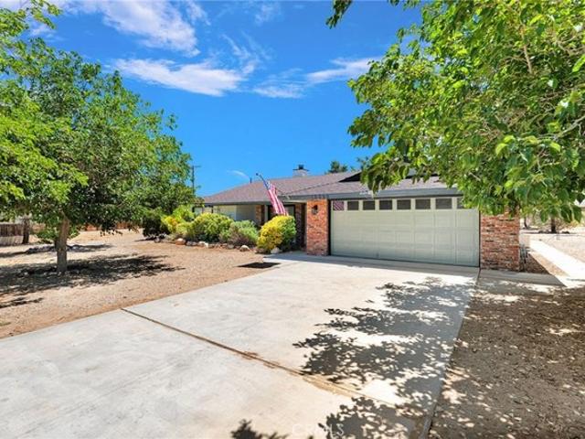 10055 Baker Rd, Lucerne Valley, CA 92356