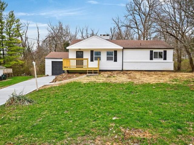 10055 Ronnie Rd, Woodlawn, OH 45215