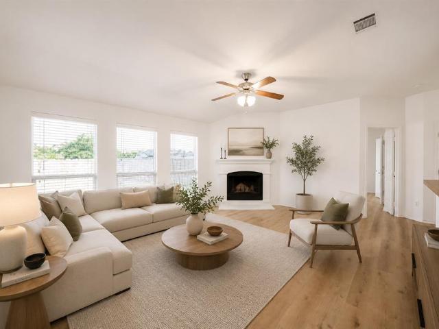 1005 Meadow Green Court